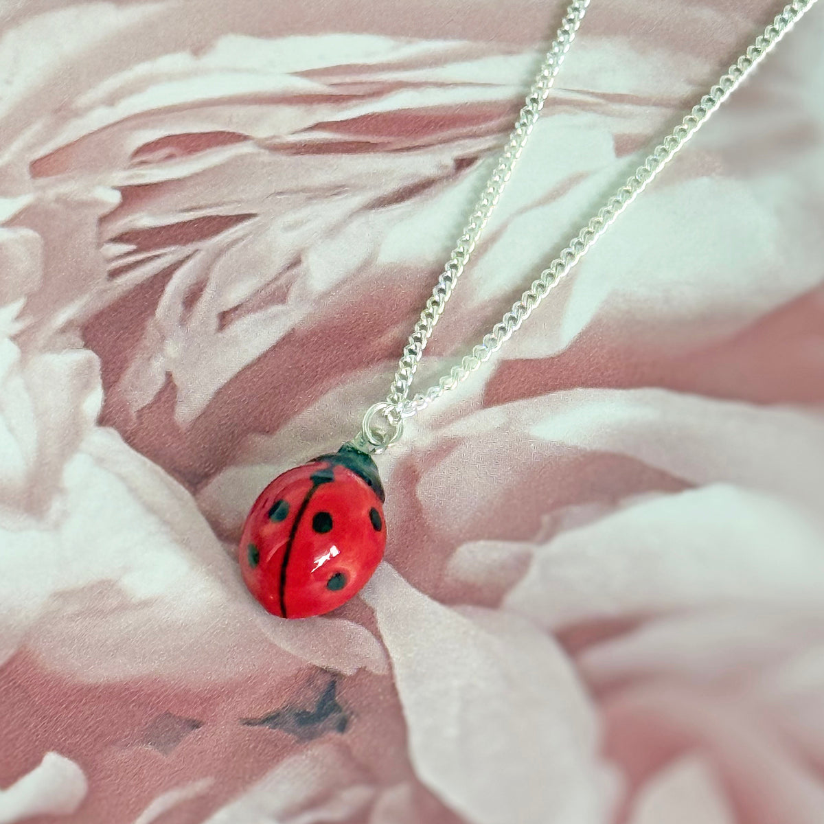 Ladybird Porcelain Pendant Necklace – Luck Trader